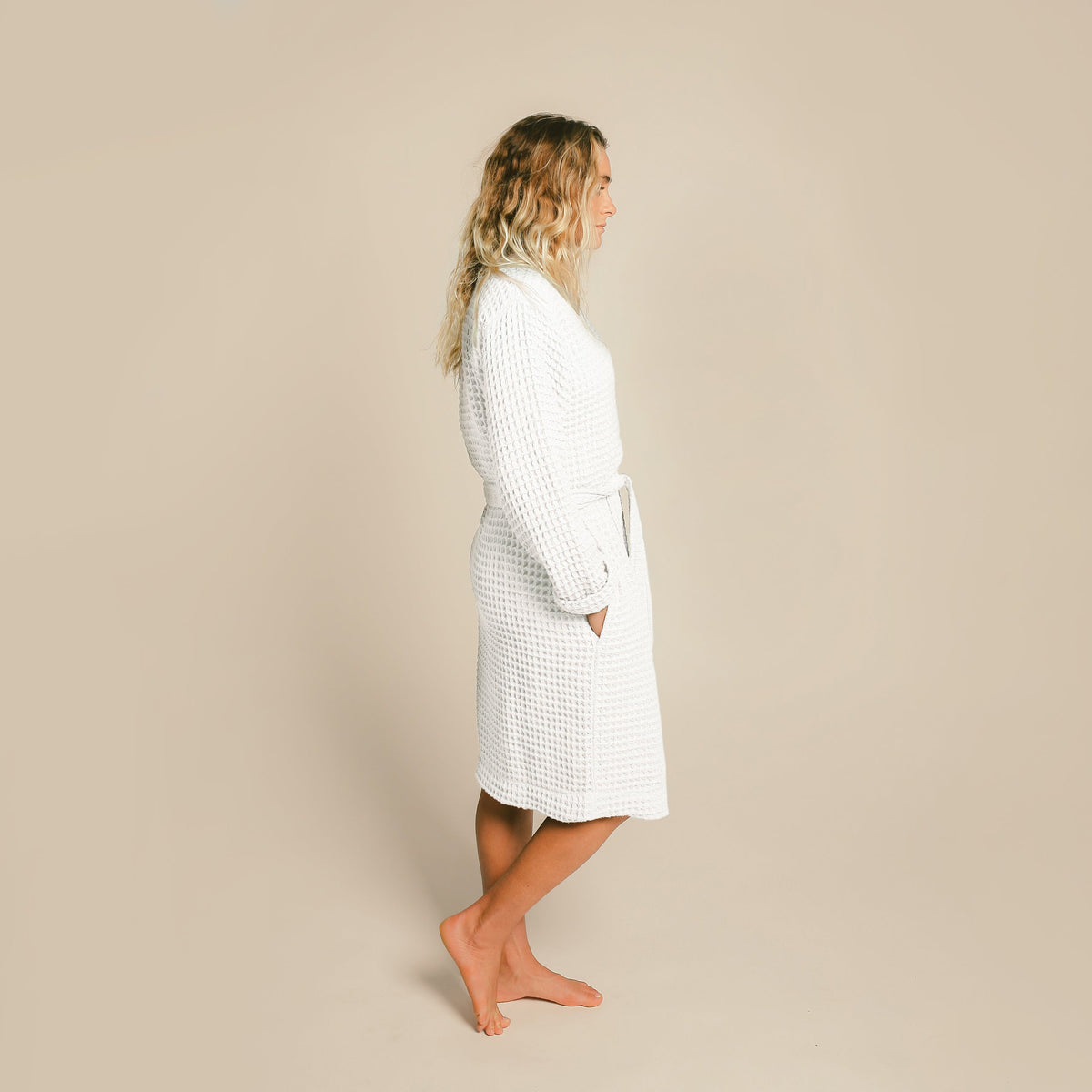 The Weightless Waffle Robe White – Happy Place Wholesale